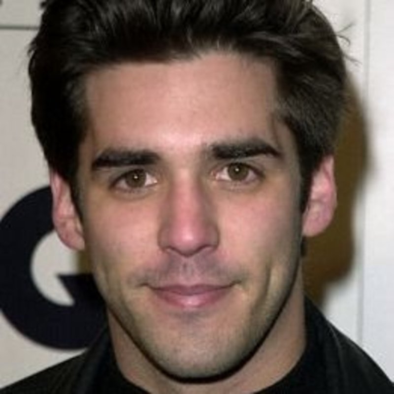 Jordan Bridges bilder, biografi och filmografi | MovieZine