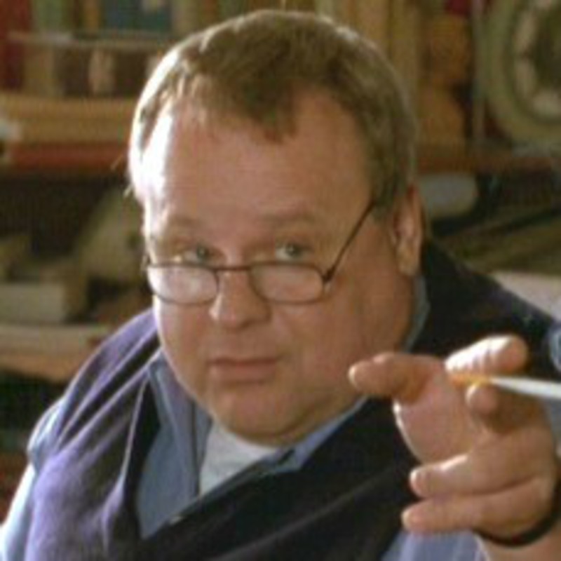 George Dzundza bilder, biografi och filmografi | MovieZine