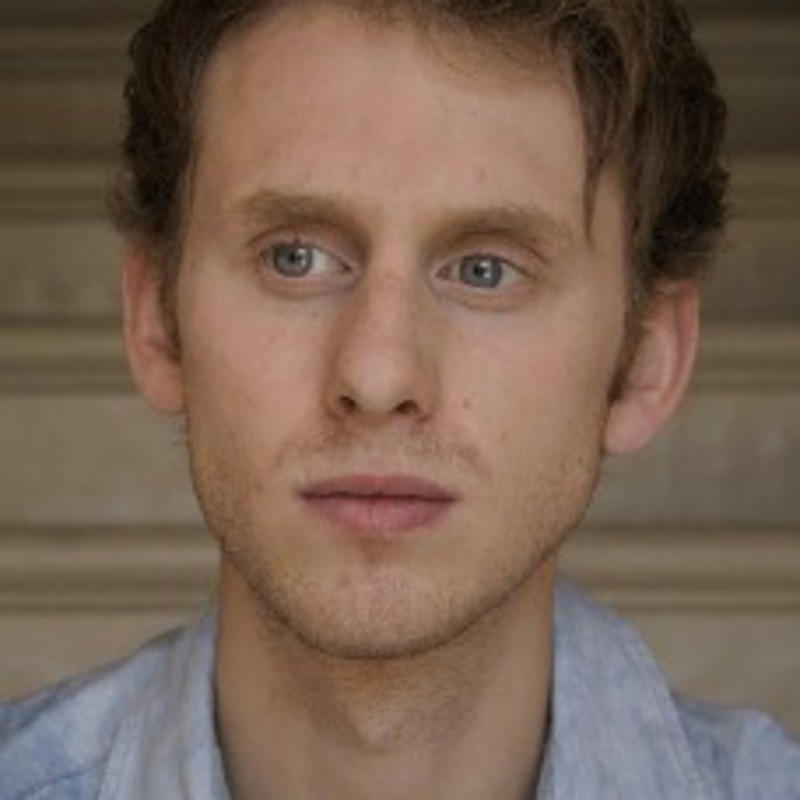 Robert Emms bilder, biografi och filmografi | MovieZine