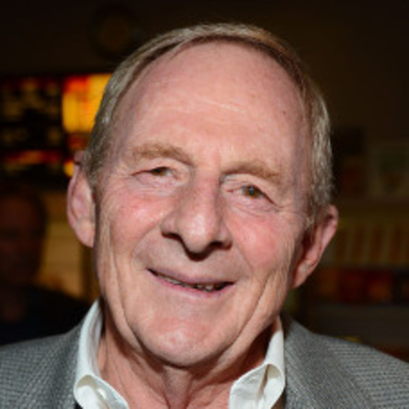 Simon Wincer bilder, biografi och filmografi | MovieZine